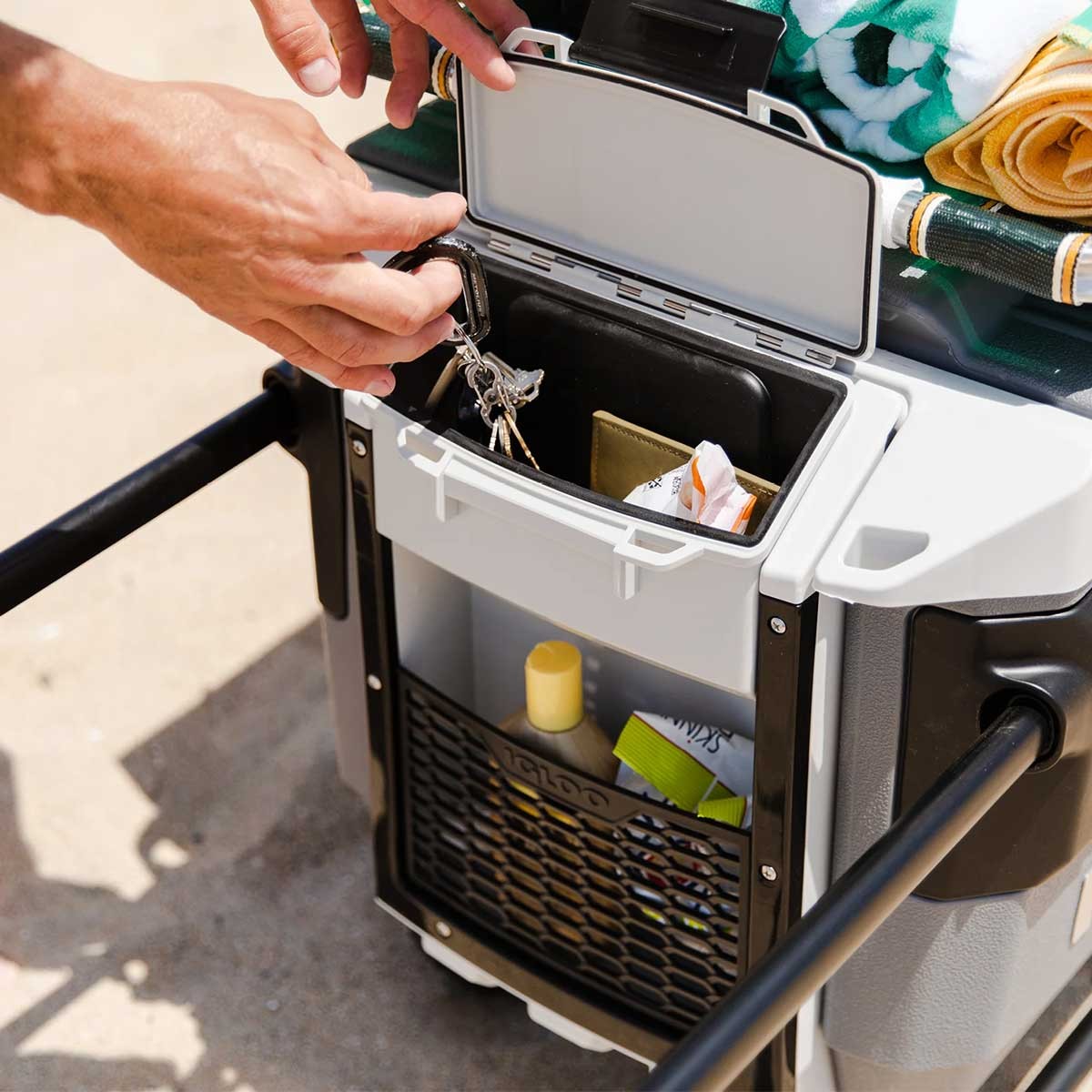 Igloo Glacière à roulettes Marine TrailMate 70 - 66 Litres 060240 ...